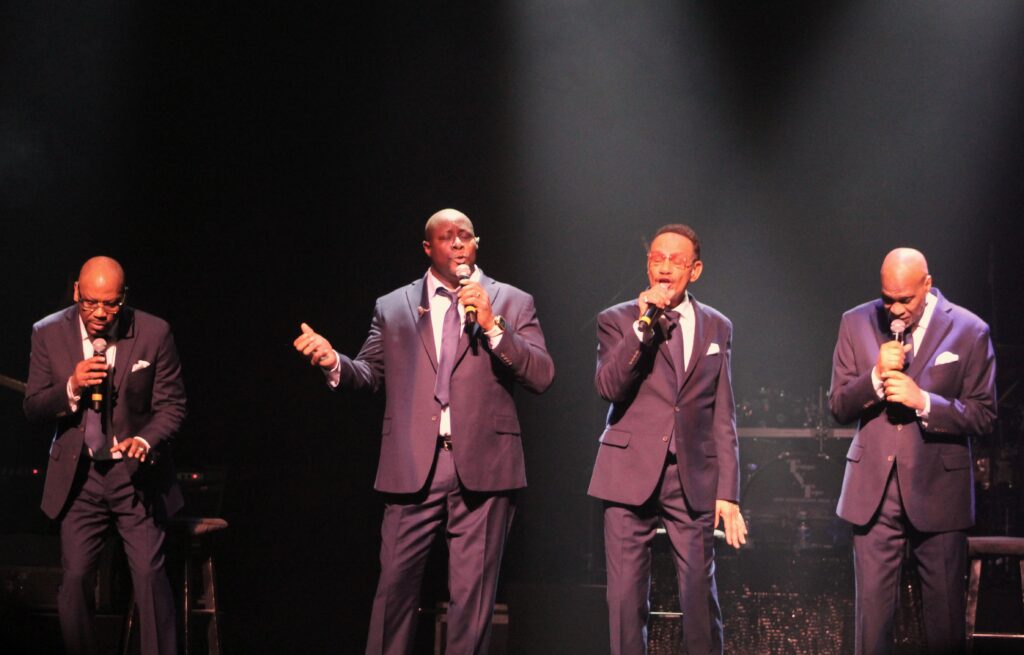 The Temptations and the Four Tops Thrill at The Palace Theatre – Early ...